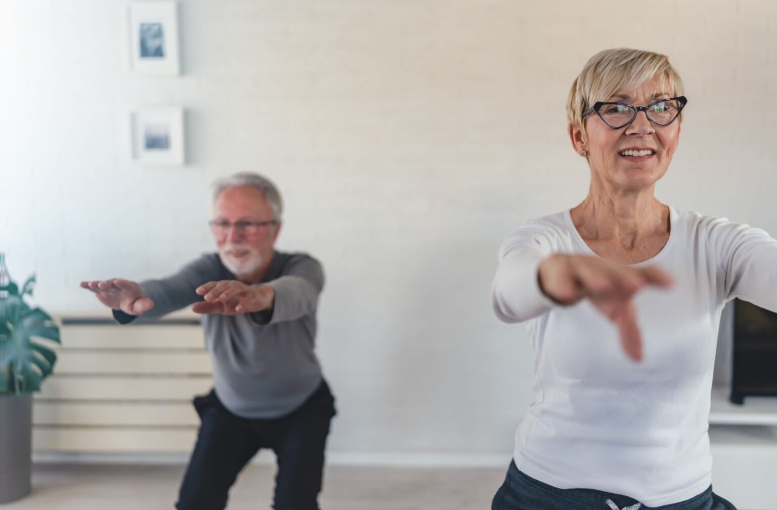 8 Knee Exercises for Seniors | Villages of Murfreesboro